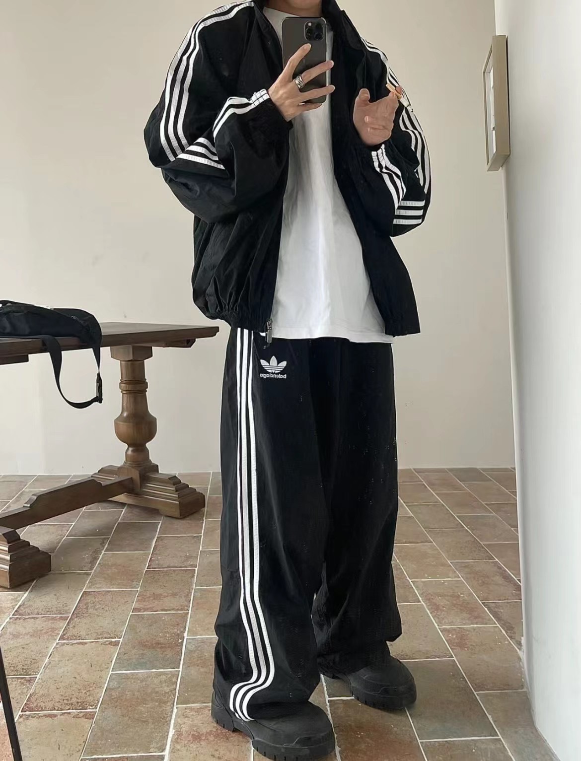 Balenciaga x adidas Men Tracksuit Jacket(712280TNQ221000) Balenciaga x adidas Men Tracksuit Jacket(712280TNQ221000)