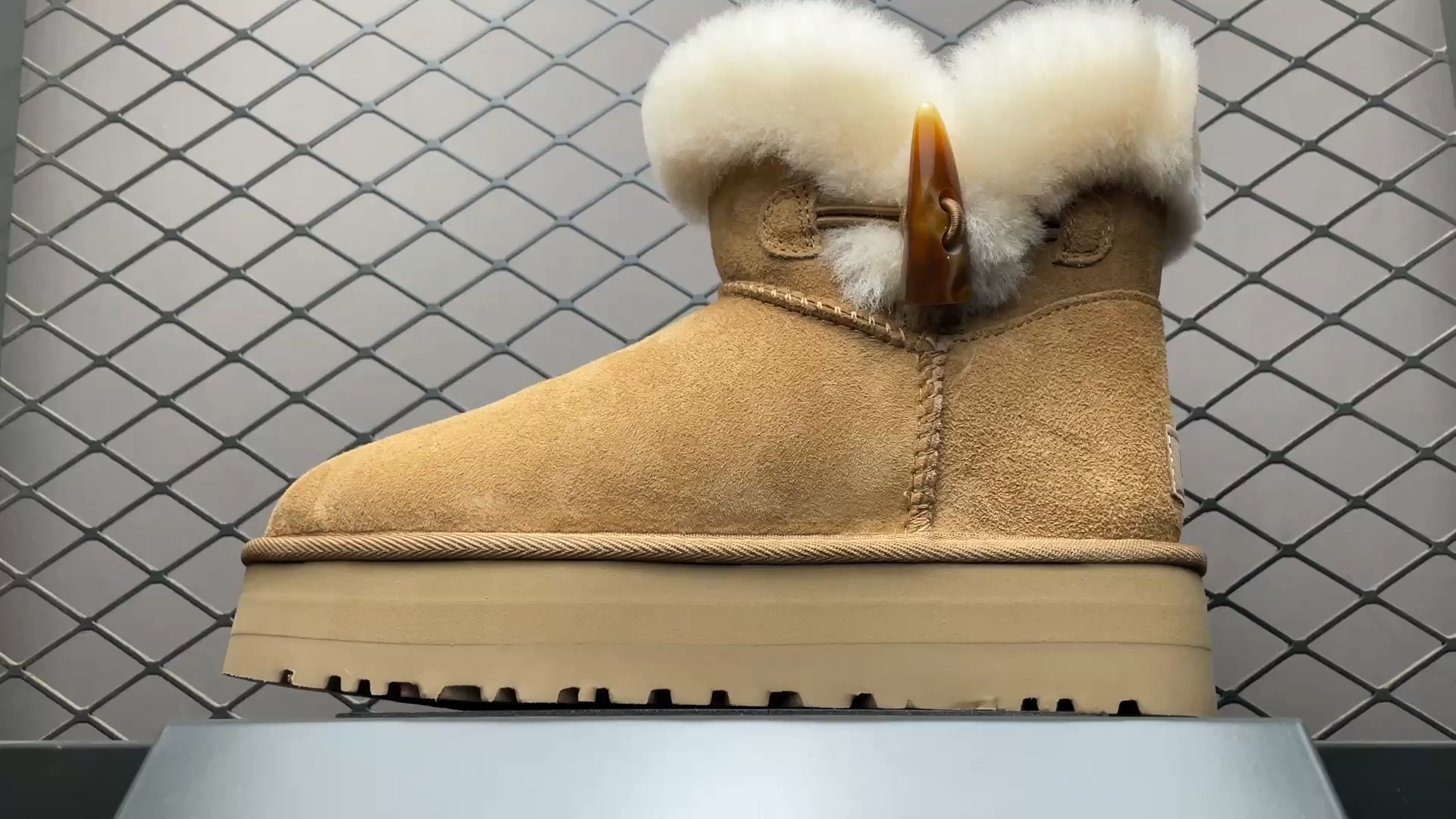 UGG Women s Boots 1118816
