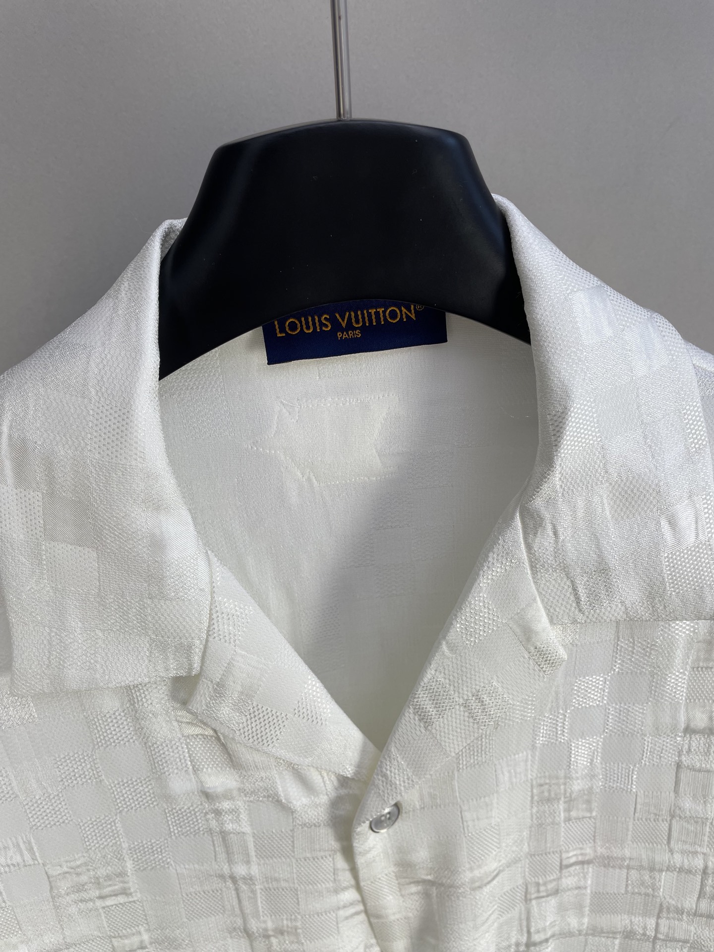 Louis Vuitton Graphic Jacquard Short-Sleeved Shirt Black Louis Vuitton Graphic Jacquard Short-Sleeved Shirt Black