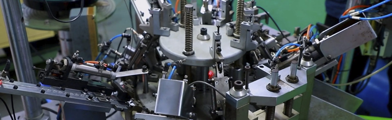 Zipper Machine and Slider Mould Factory | QLQ