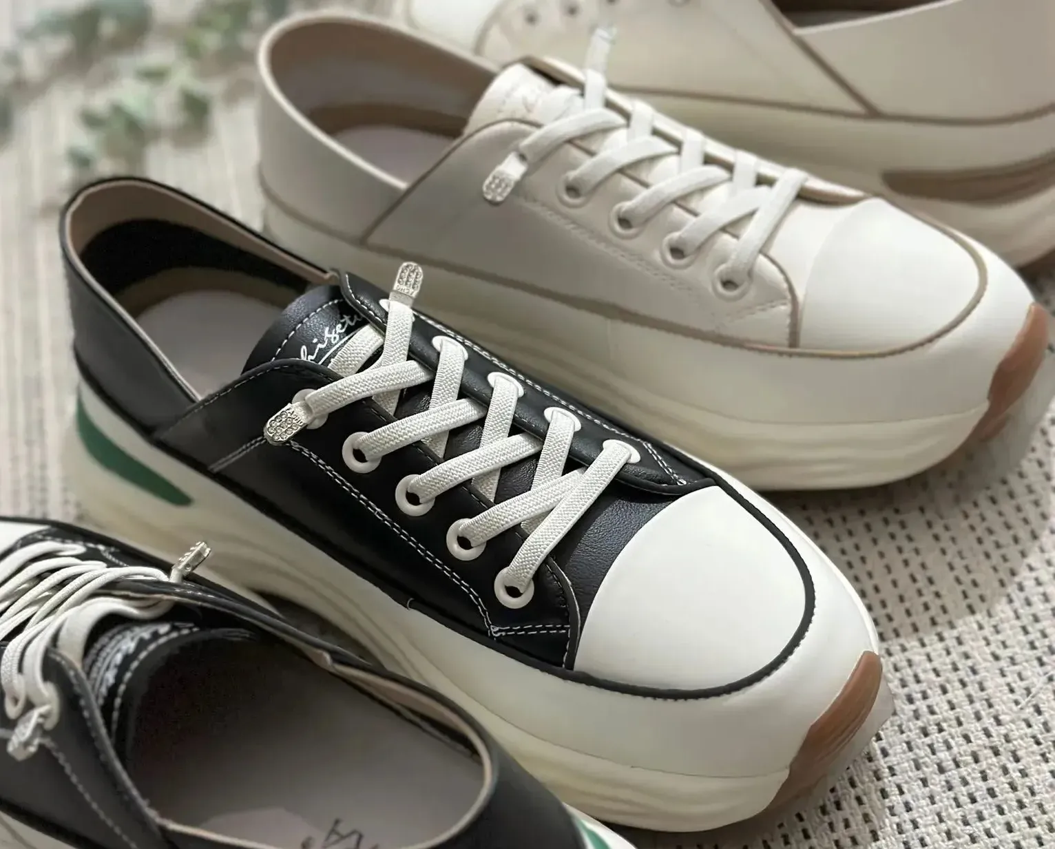 Chic Ways to Wear Sakura Shoes | GSK Fashion Style