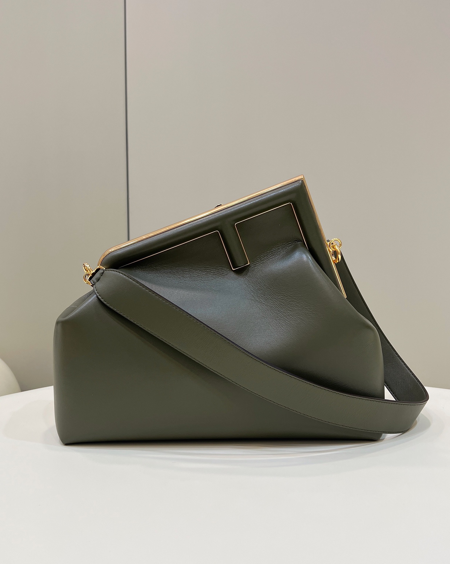 FENDI FIRST Medium Dark Green leather bag-浦山時計店