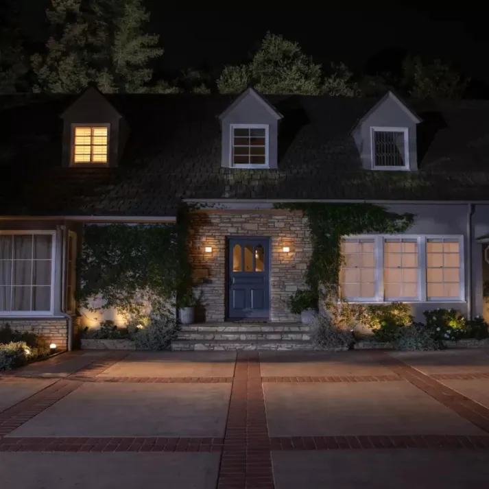 Philips Hue Smart Bridge: Command Your Hue Ecosystem – Light Makers