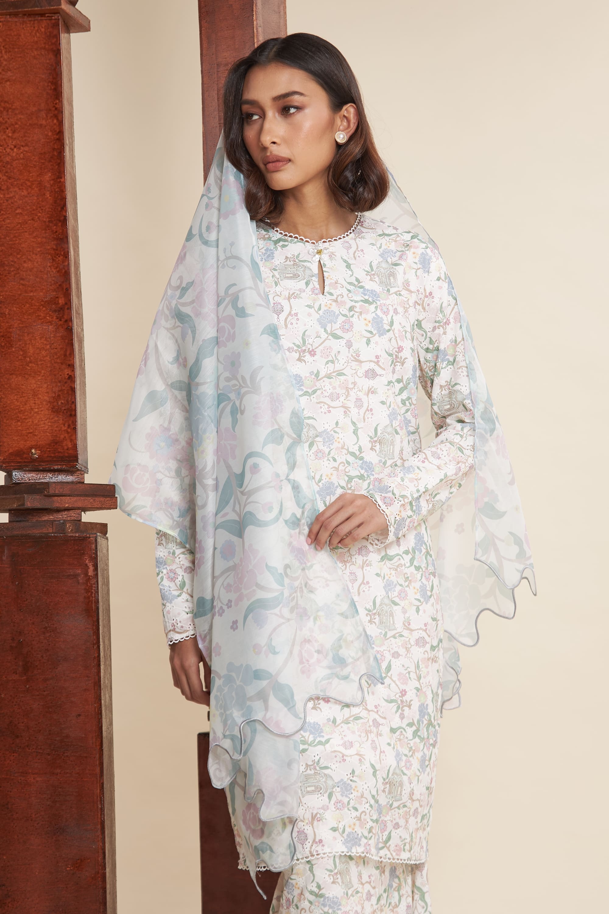Buy Katrina White Textured Modern Kurung Set | Mimpikita