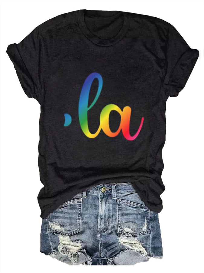 Women's LGBTQ Rainbow Color Comma La Print T-Shirt