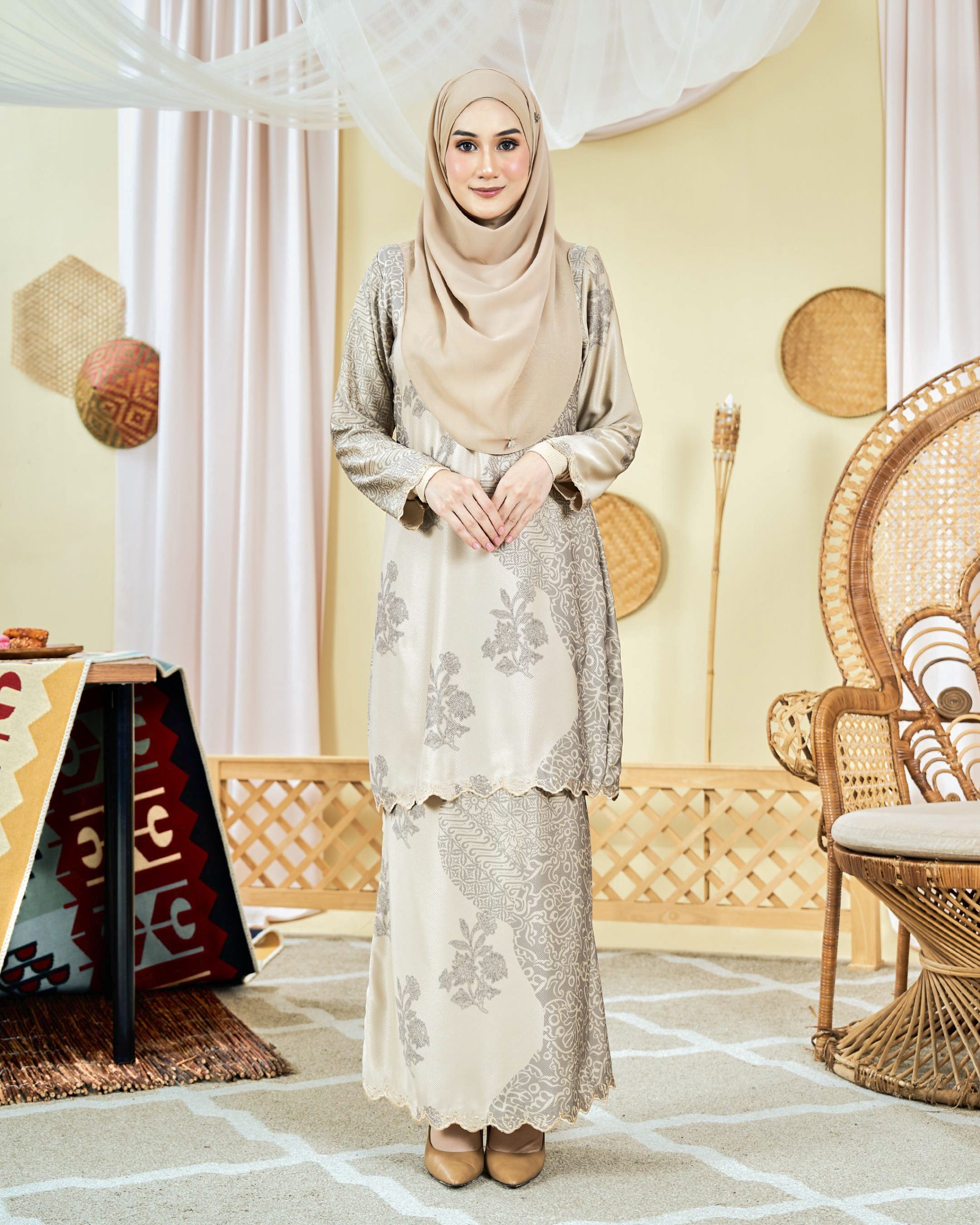 Baju Kurung Moden Batik Sulam Sulam Sultanah 9.0 - Azalea Dairy Cream ...