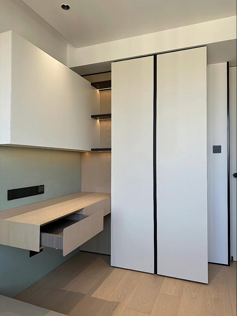 Wardrobe – EXTREME SPACE CUSTOMIZATION