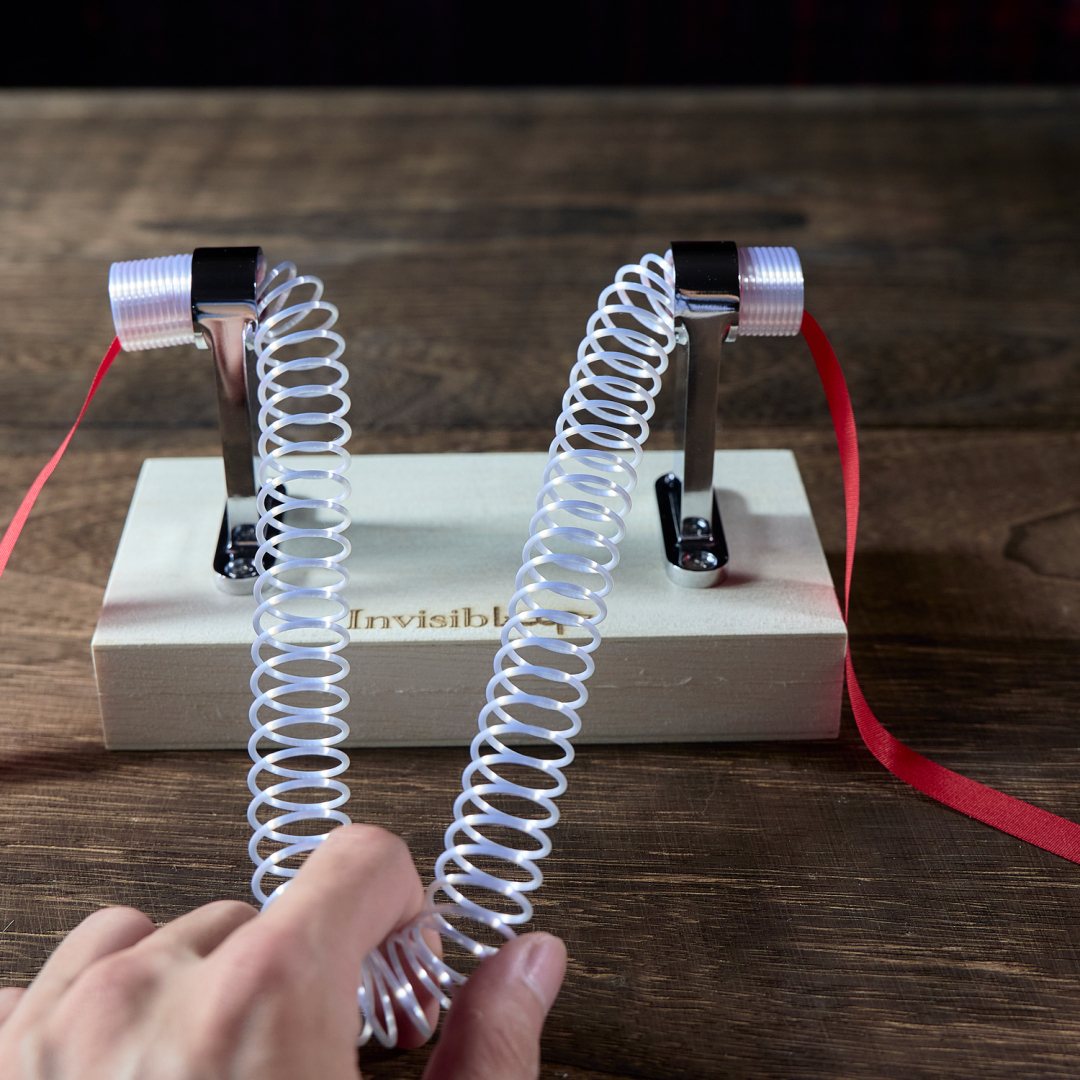 Invisible Loop — IARVEL MAGIC