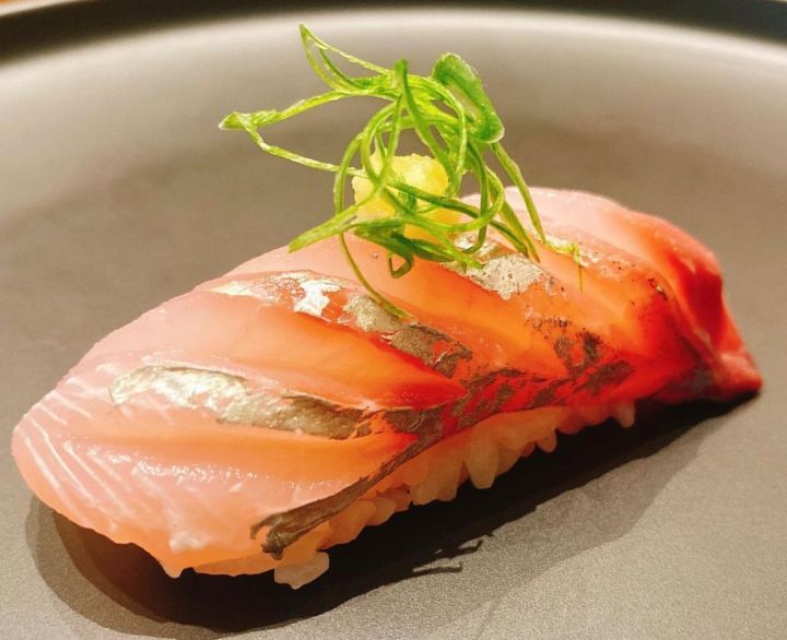 Fresh Chilled Shima Aji (Striped Jack) 縞鰺 1kg+-/pc