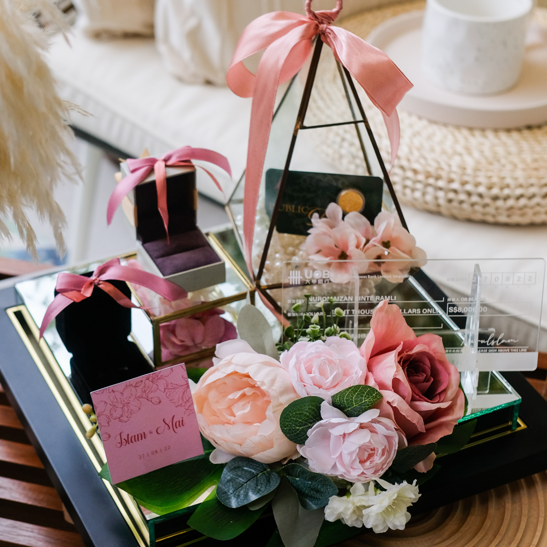 Dulang - Mirror-Based Wedding Gift Trays | Modern Gubahan Singapore