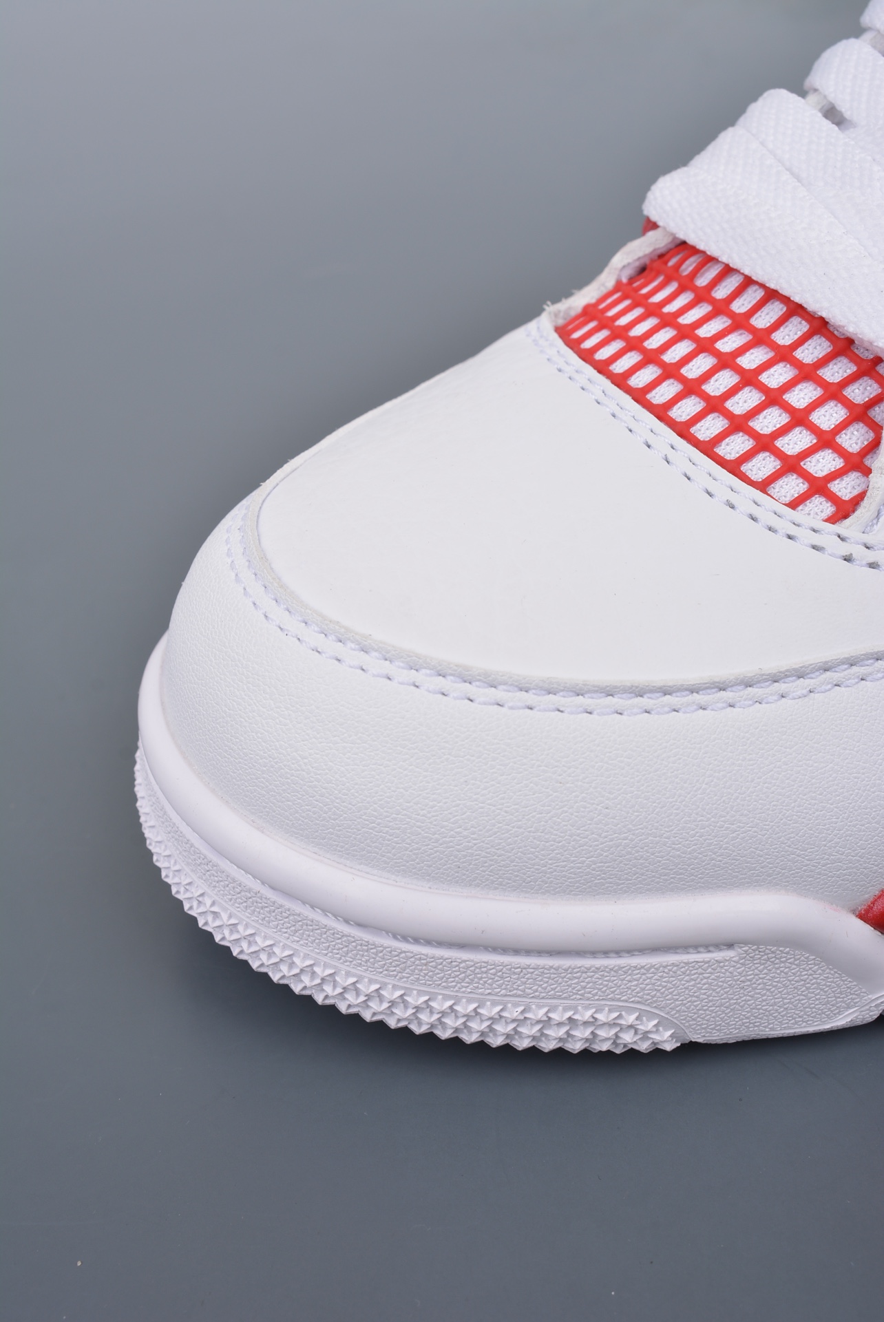 NIKE AIR JORDAN 4 RETRO ALTERNATE 89 (308497-106) NIKE AIR JORDAN 4 RETRO ALTERNATE 89 (308497-106)